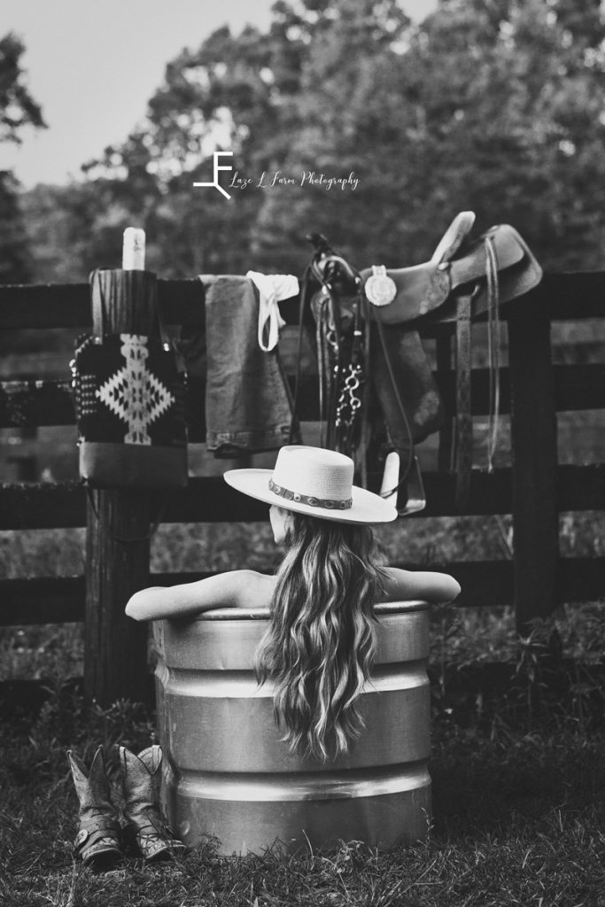 Ashlyn | Beth Dutton Photo Shoot | Taylorsville NC - Laze L Farm ...
