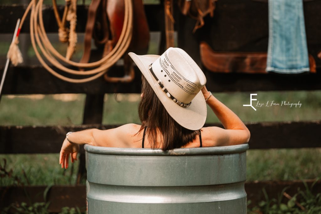 Beth Dutton Inspired Photo Shoot | Taylorsville NC - Laze L Farm ...