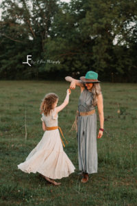 Kiser Family | Farm Session | Lincolnton NC - Laze L Farm Photography