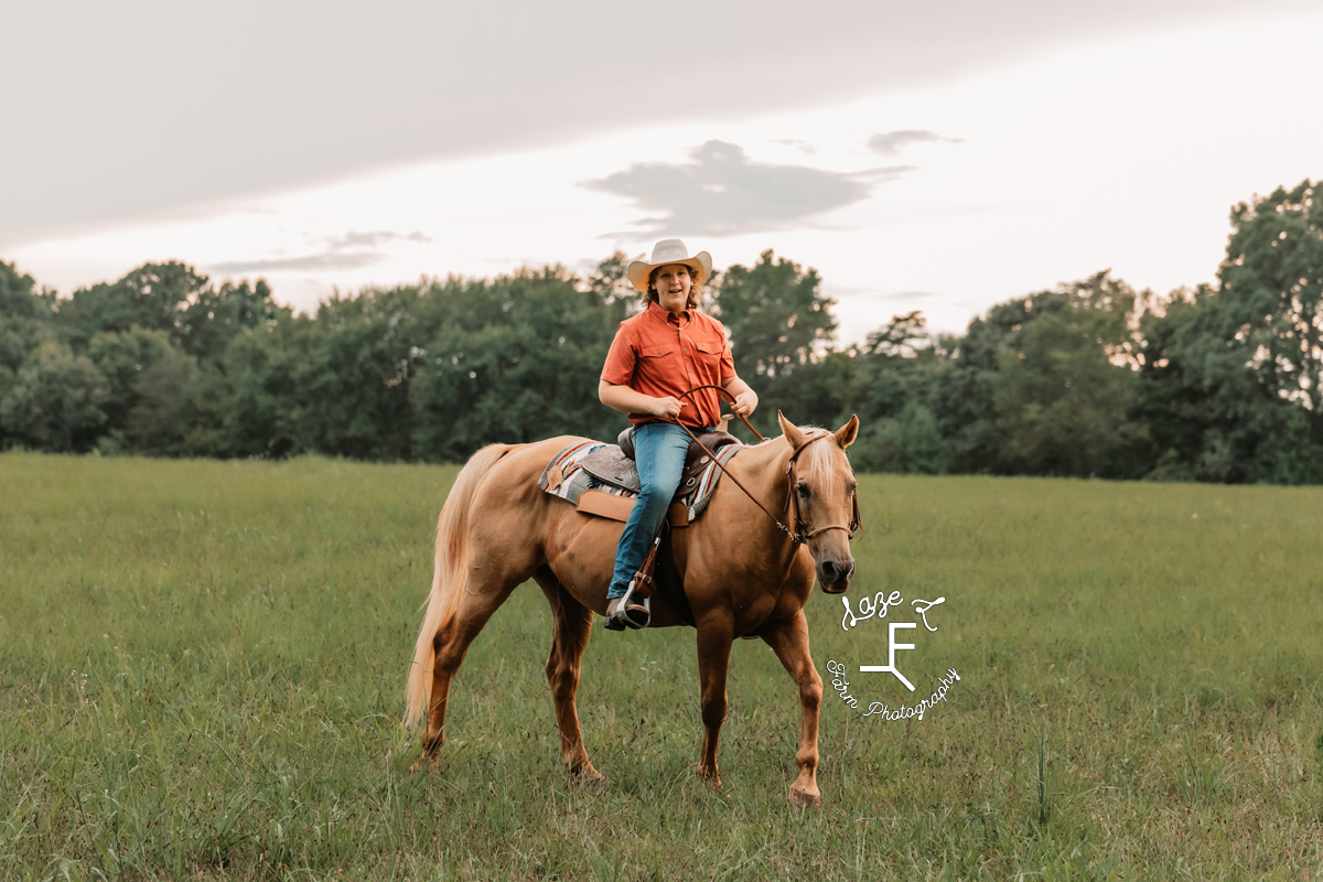 Kiser Family | Farm Session | Kings Mountain NC - Laze L Farm Photography