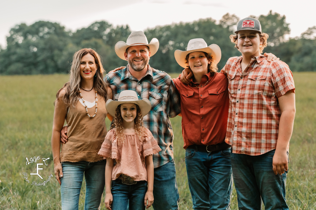 Kiser Family | Farm Session | Kings Mountain NC - Laze L Farm Photography