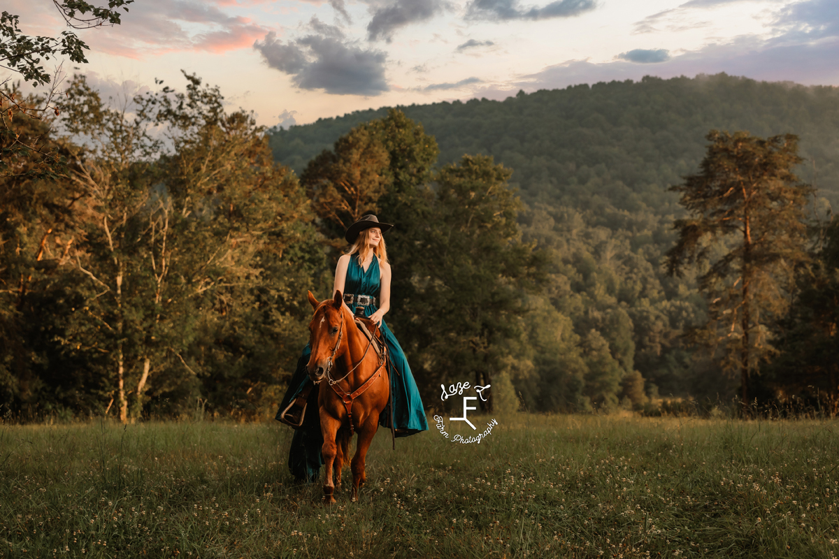 Rylan | Sunset Equine Session| Ellendale Farms - Taylorsville, NC ...